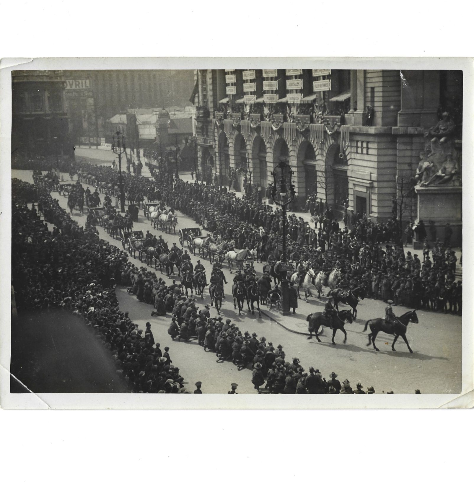 WWI London's Great Victory March - Parry's Vintage