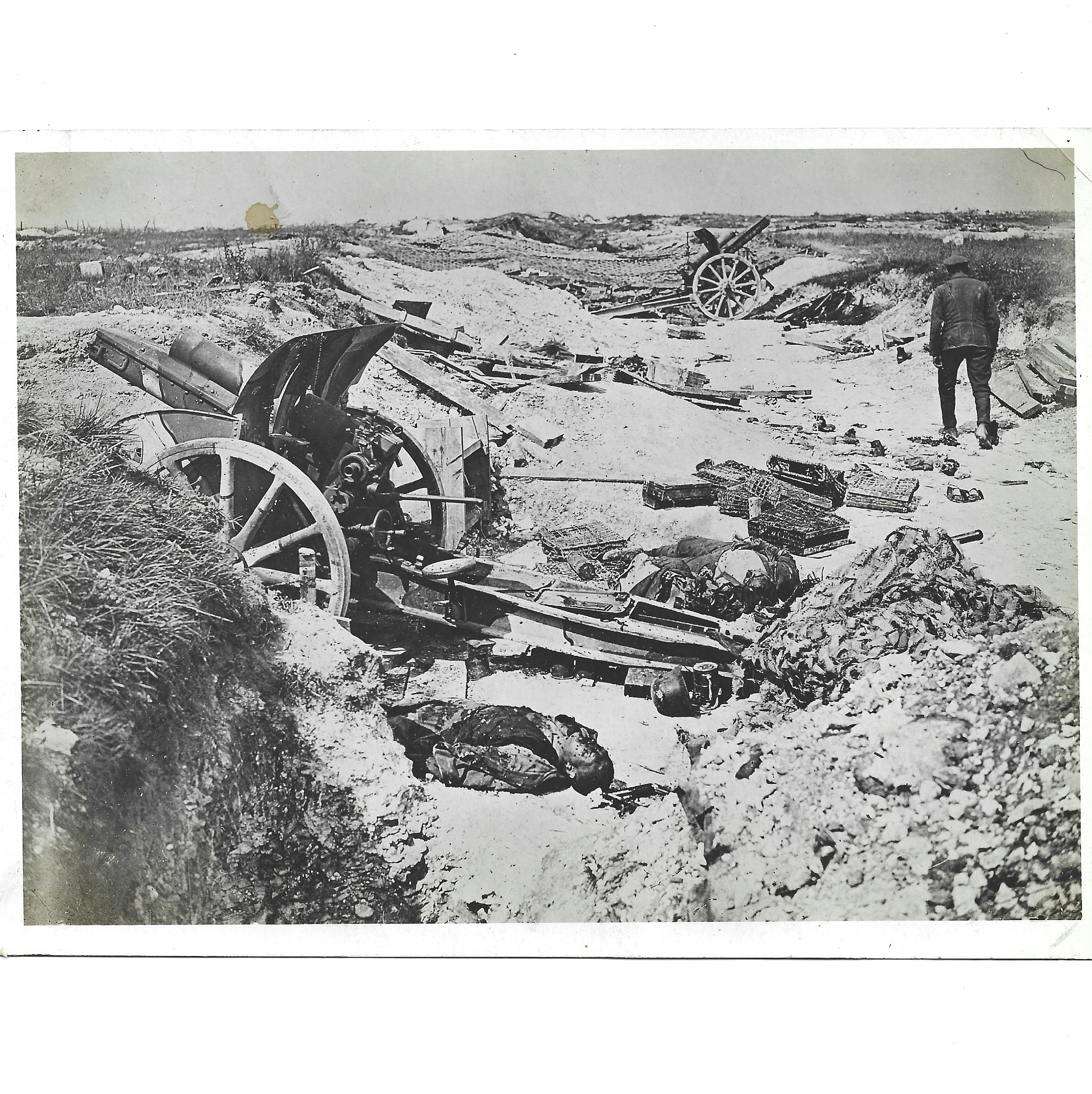 WWI German Field Guns Captured by the Canadians - Parry's Vintage